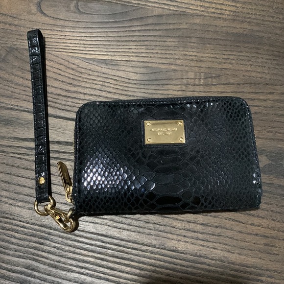 Michael Kors | Bags | Michael Kors Snakeskin Wallet | Poshmark